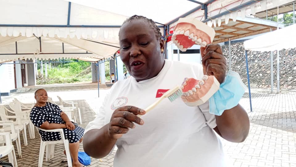 KUOZA MENO, MAPENGO NI TATIZO KUBWA LA AFYA YA KINYWA NA MENO MKOANI ...