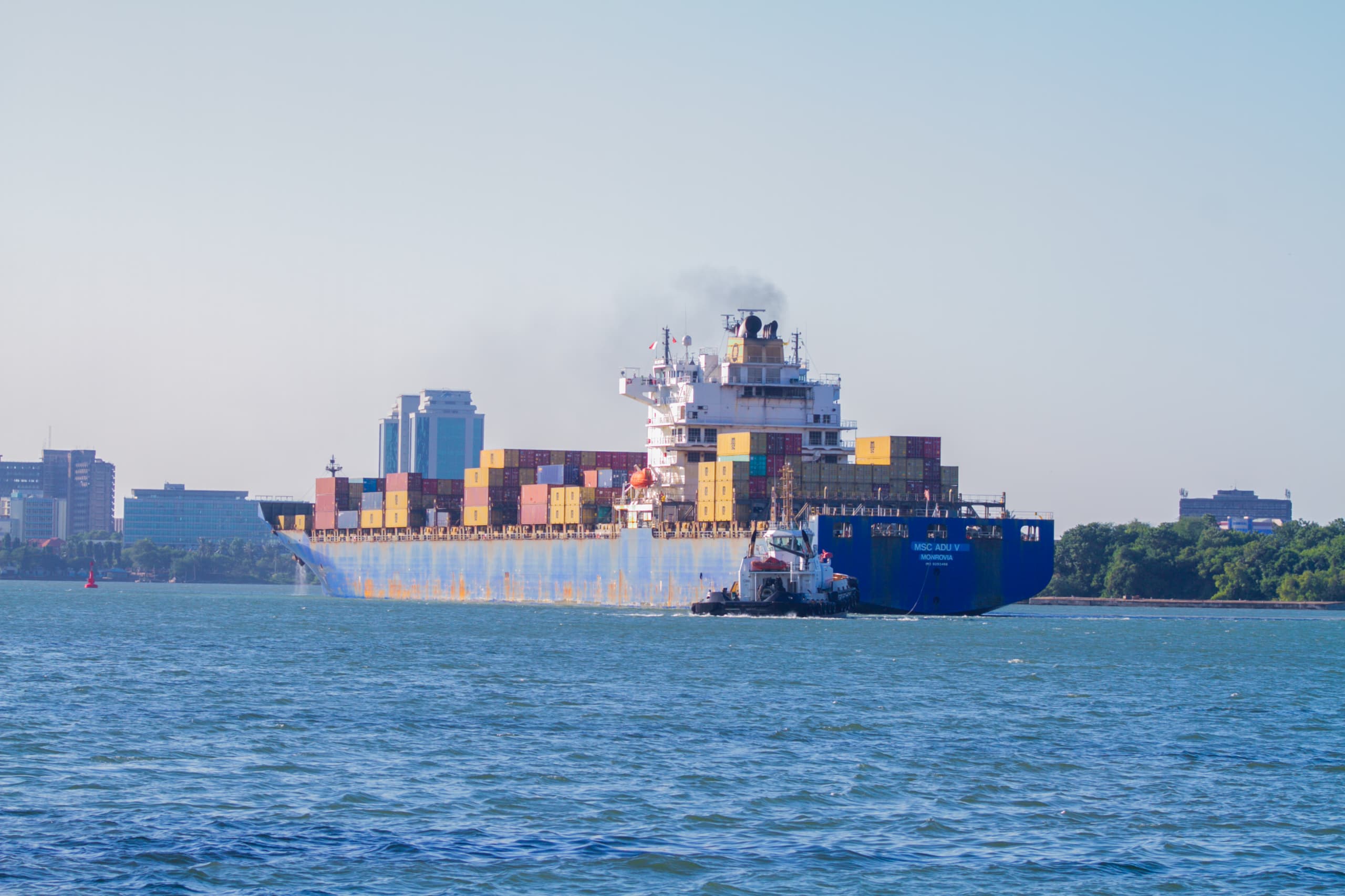 BANDARI YA DAR ES SALAAM YAANZW KUPOKEA MELI KUBWA ZA MIZIGO - LAJIJI MEDIA