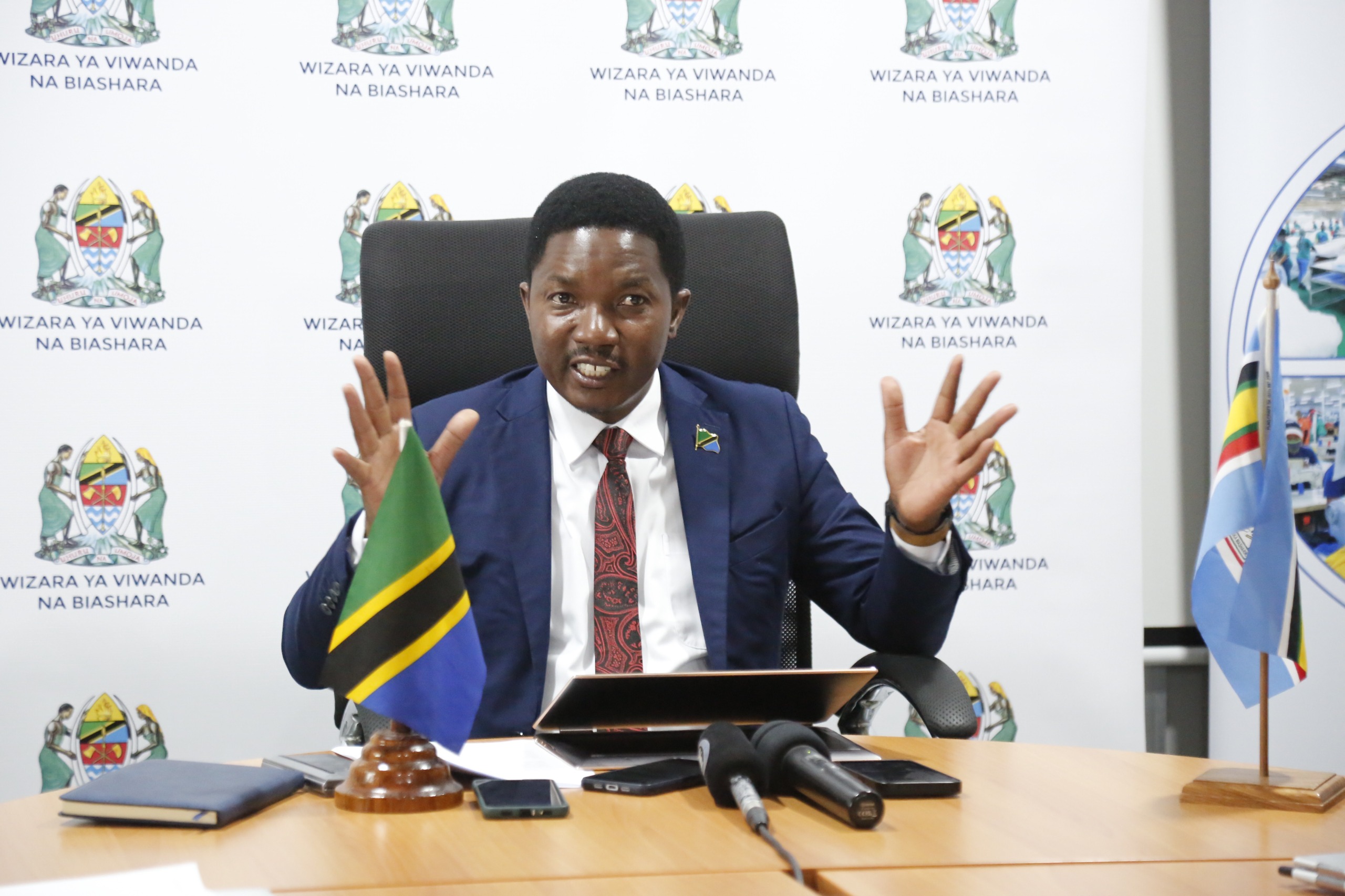 DK.JAFO KILA MKOA KUANZISHA KIWANDA. - LAJIJI MEDIA