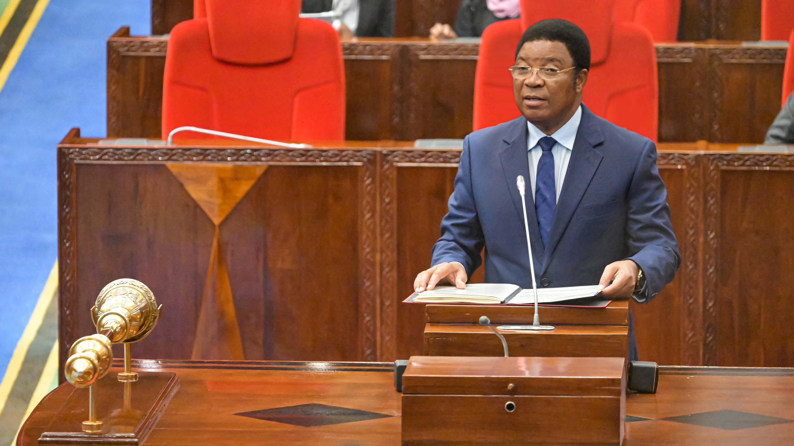 WAZIRI MKUU ATOA MAELEKEZO UENDESHAJI MRADI WA SGR - LAJIJI MEDIA